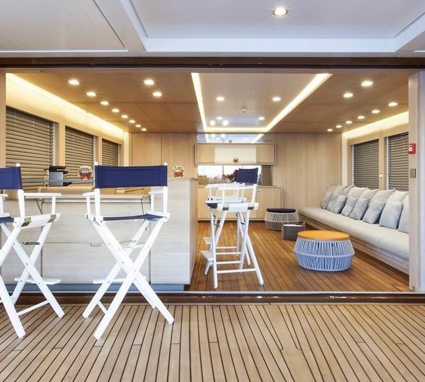 Yacht ROBBIE BOBBY, Lynx Yachts | CHARTERWORLD Luxury Superyacht Charters